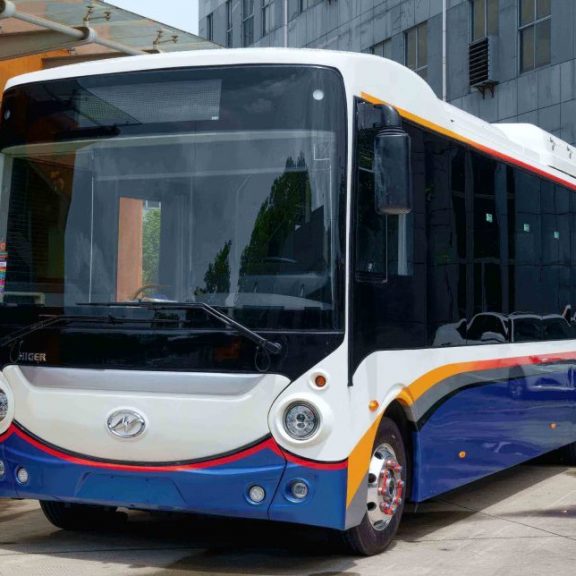 Battery electric buses| 8.4 m, 12 m and 18 m| Chariot Motors